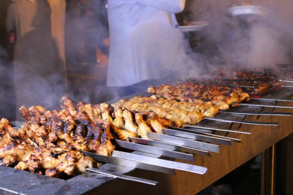 Evening Desert Safari with BBQ Dinner, 125 AED-Dune Drifters